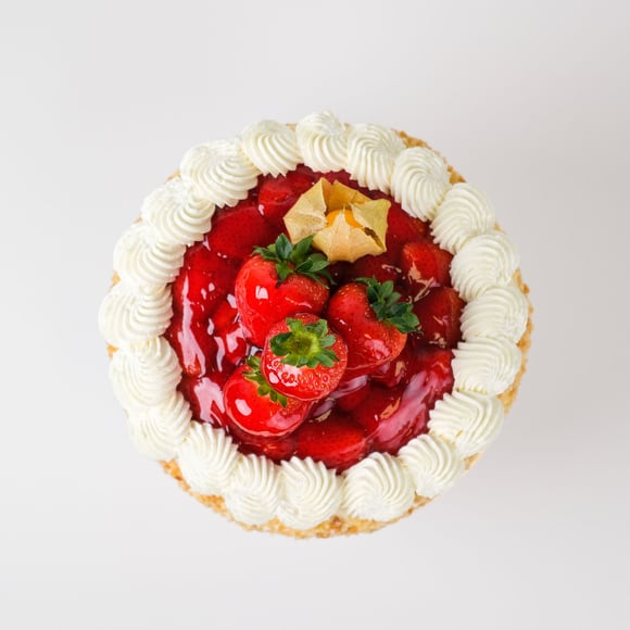 Strawberry Gateaux - Next Day Delivery | Caffè Concerto